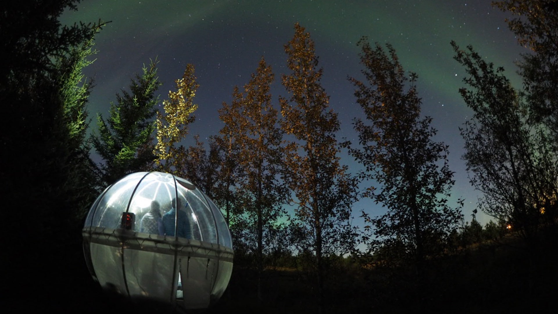 Golden Circle Iceland with Floating and Bubble stay